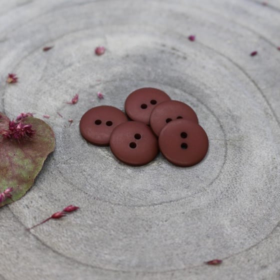Classic Matte Buttons Rust - 15 mm – Main Fabric